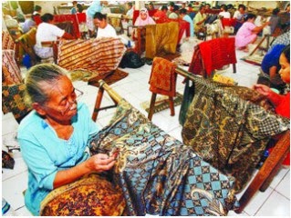 Bali Indonesia Holiday Travels: A Tradition and Industries of Ngasem's ...