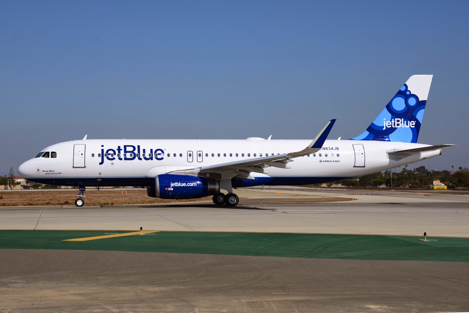Flyingphotos Magazine News: JET BLUE - A320-200Sharklets - N834JB