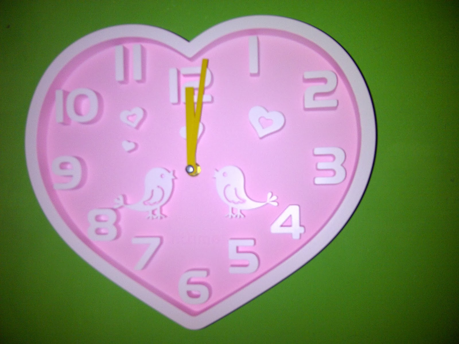 Aneka Aksesoris - Murah: Jam Dinding Love Pink Rp.100.000