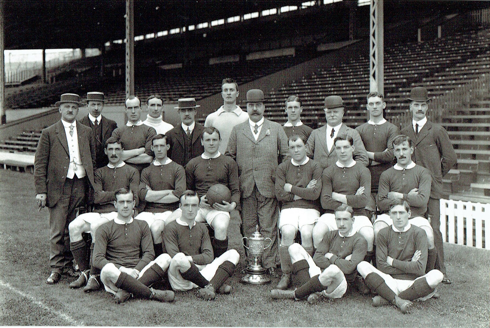 Football Cartophilic Info Exchange: Magic Box International ...