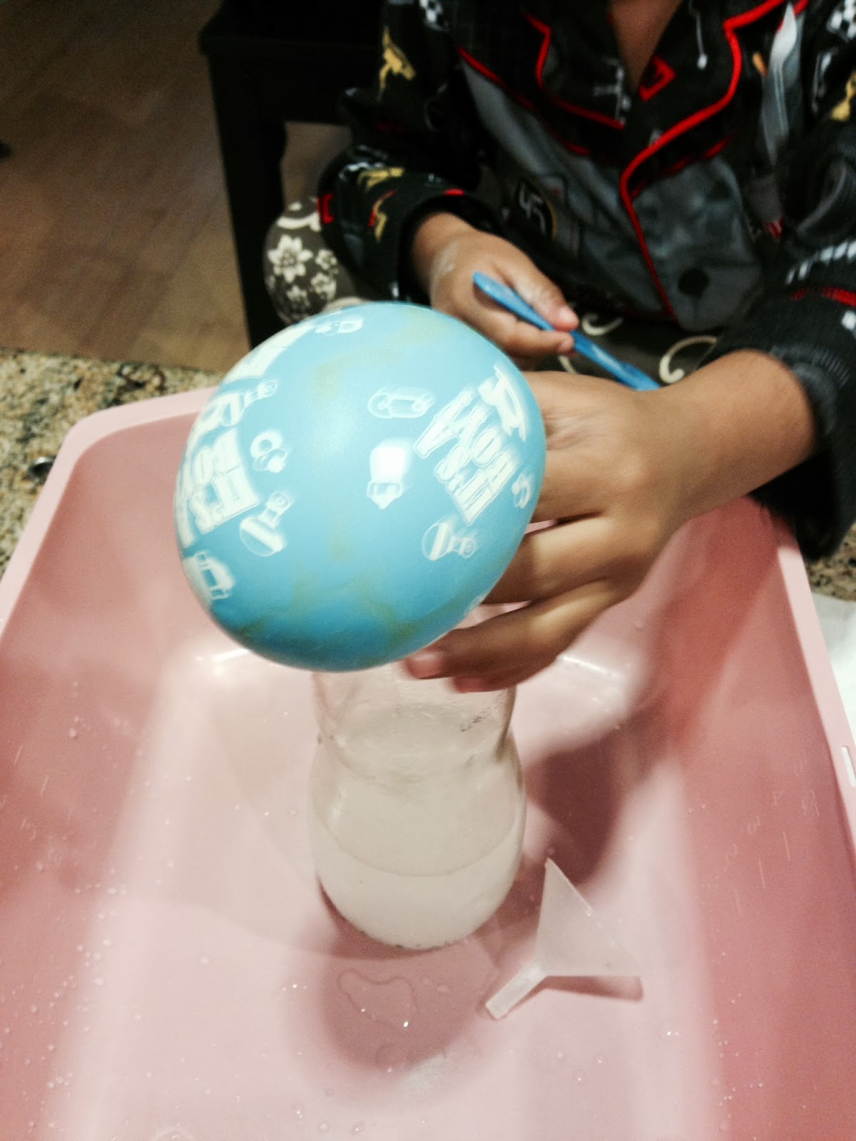 Katli and Kulfi: Experiment #1: Inflate a balloon with baking soda and ...
