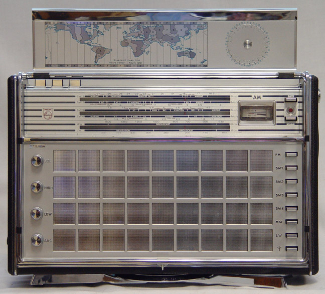 E L E C T R O N S: Radio Transistor Philips L6X38T AM-FM De Luxe made ...