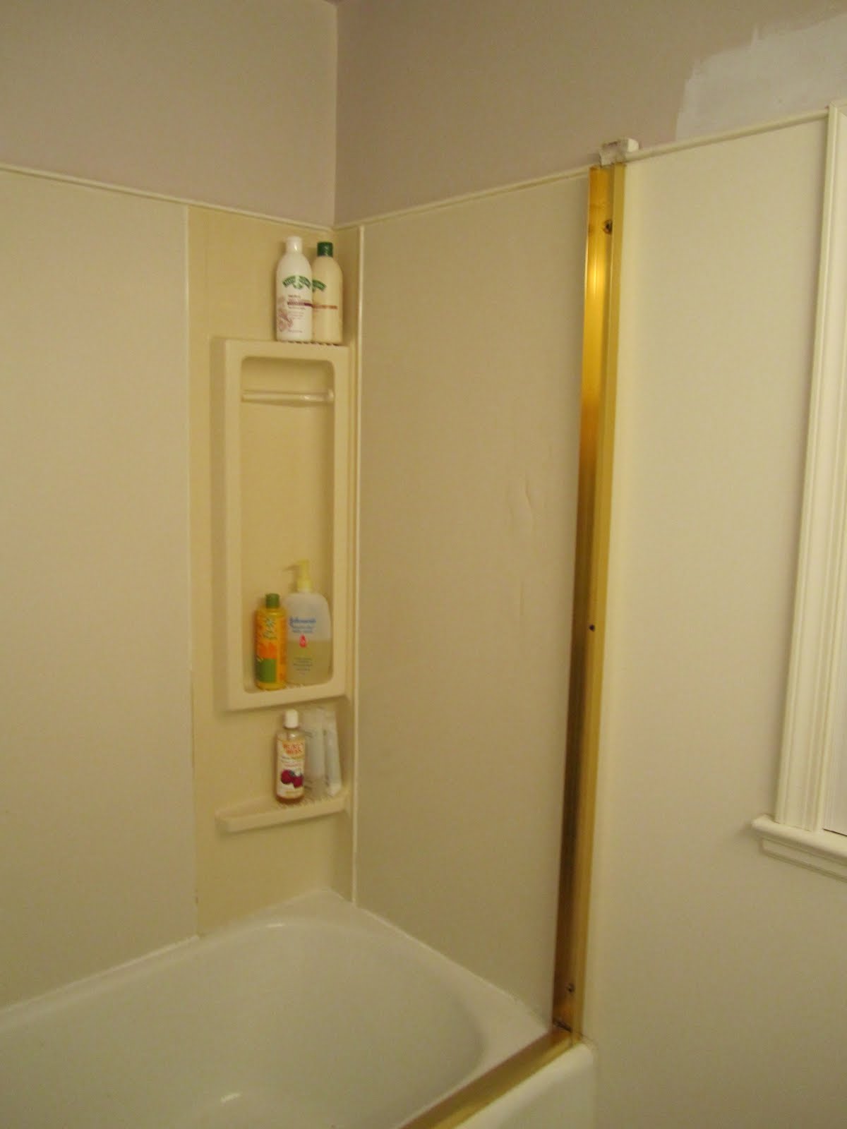 Swoon Style and Home: DIY Tutorial: Tearing Out Shower Doors