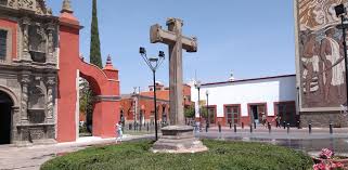 CONOCER MÉXICO POCO A POCO: - El atrio y la 'cruz atrial' en México