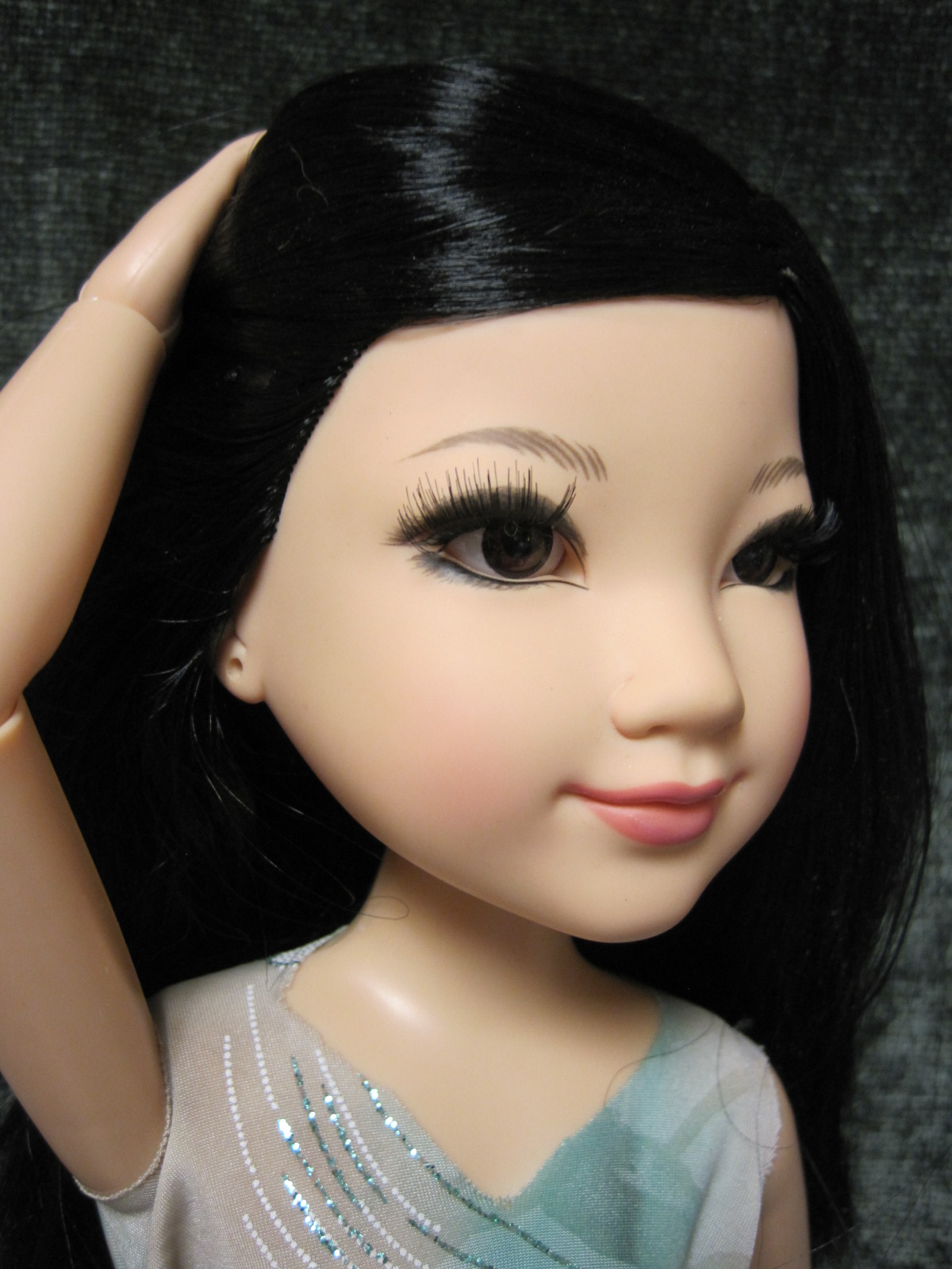 Never Grow Up: A Mom's Guide to Dolls and More: BFC Ink Doll Review ...