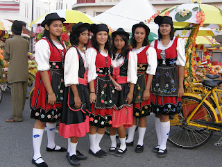 Sayang Melaka: People: The Portuguese