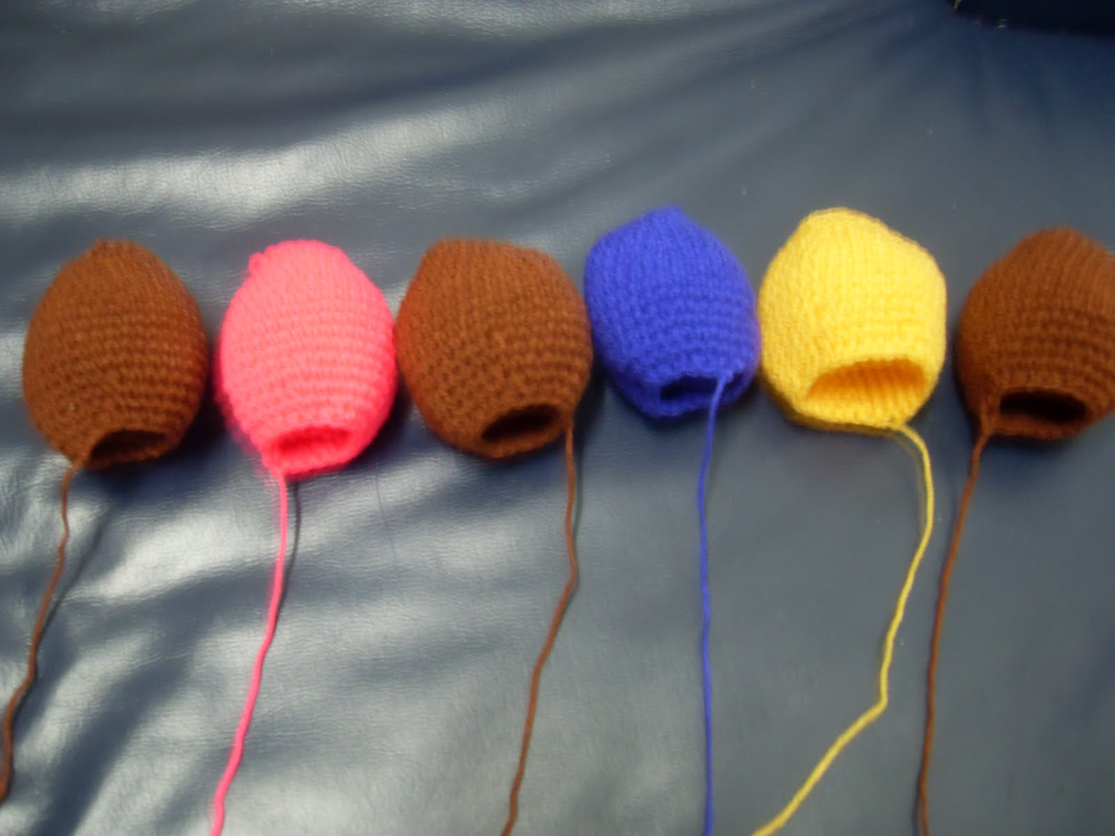 Crochet.is.Fun: free pattern: donut amigurumi