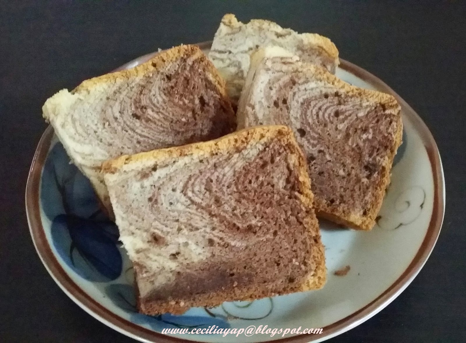 Sassy Haven: Baked Ji Dan Gao 鸡蛋糕