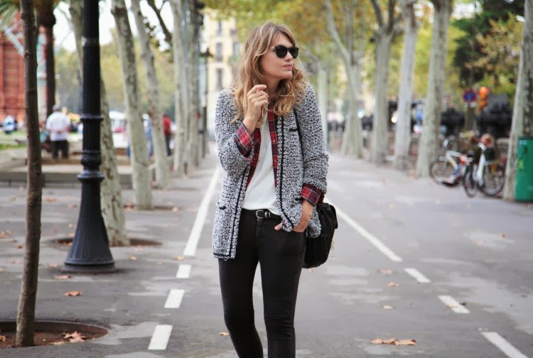 STREET STYLE INSPIRATION; SIMPLE LOOKS.-
