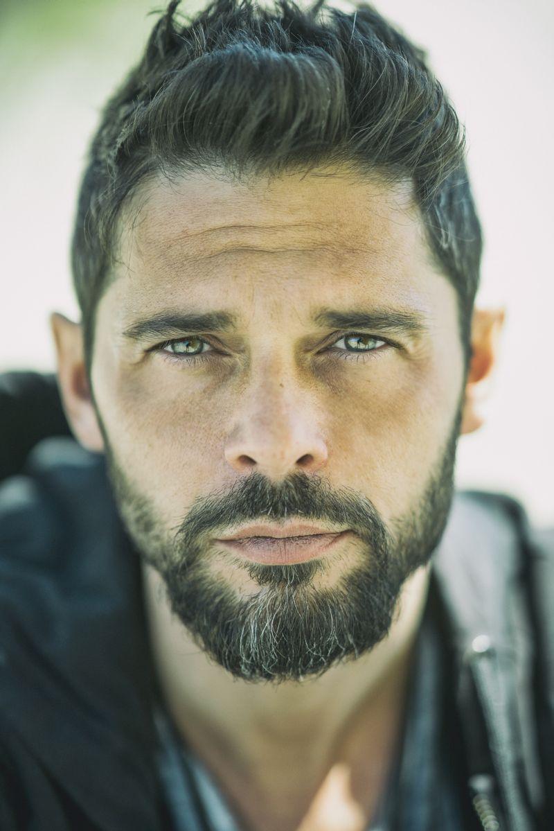 Luca Seta: grande ritorno alla musica con il nuovo brano "Cucciolo di gnu" - La Voce Grossa