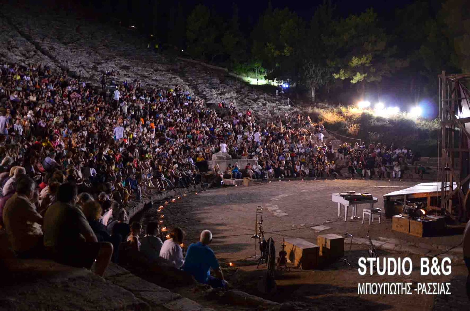 Αργολικός Ποιμήν: Ο «ΠΛΟΥΤΟΣ» ΤΟΥ ΑΡΙΣΤΟΦΑΝΗ ΜΕ ΤΗΝ ΥΠΟΓΡΑΦΗ ΤΟΥ ...