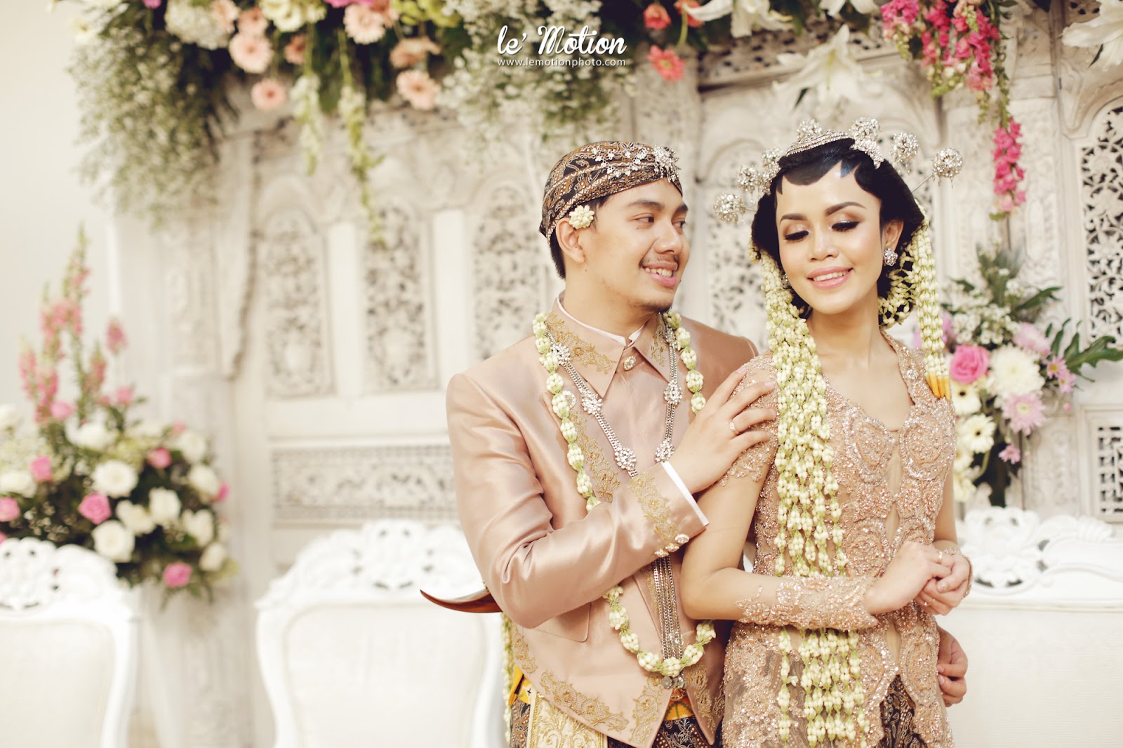 Le Motion Photo: Stephanie & Gilang Wedding (Pernikahan adat Jawa)