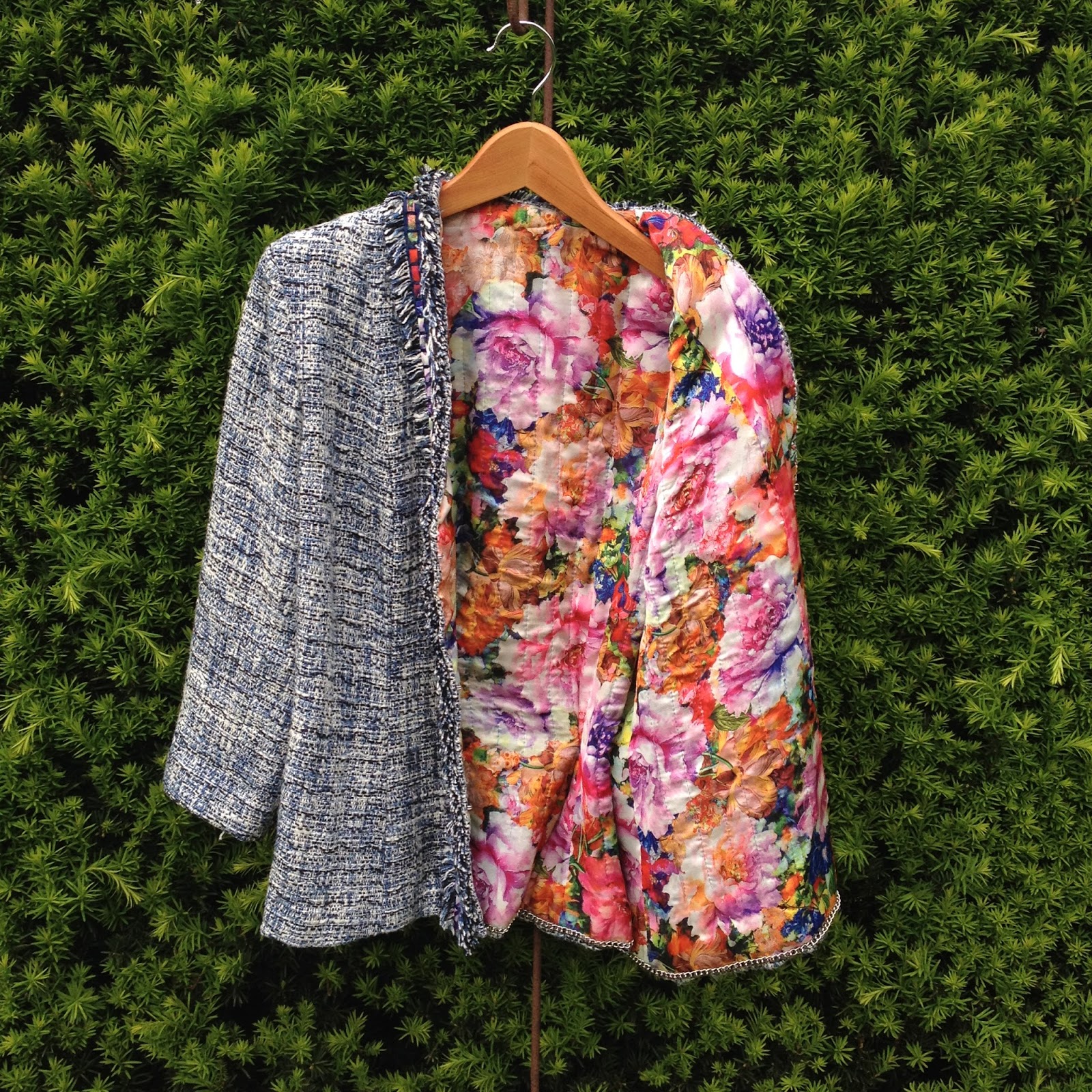 Foxgloves and thimbles: Vogue 7975, finished French jacket