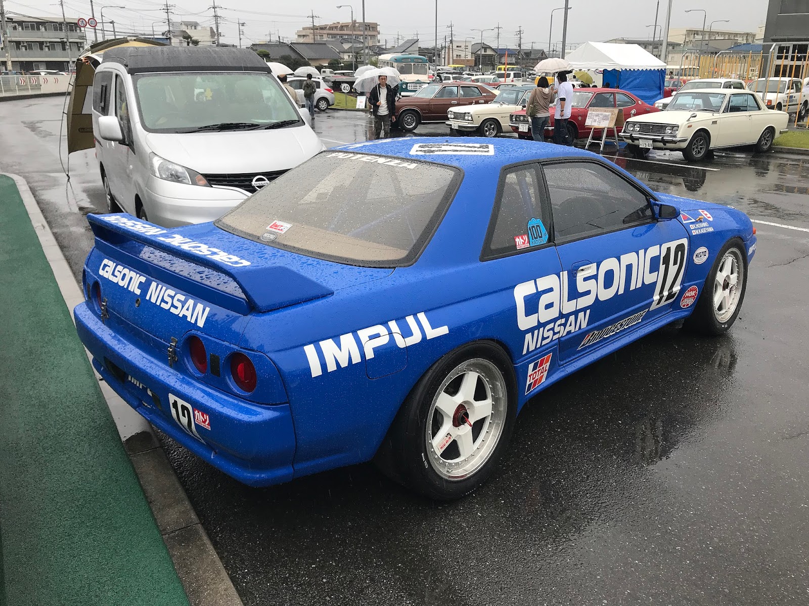 NICEST PEOPLE: Kazuyoshi Hoshino Calsonic R32 Skyline GT-R