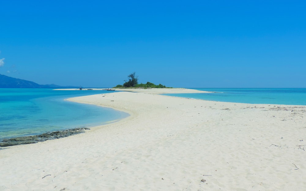 Cresta de Gallo Island, Romblon
