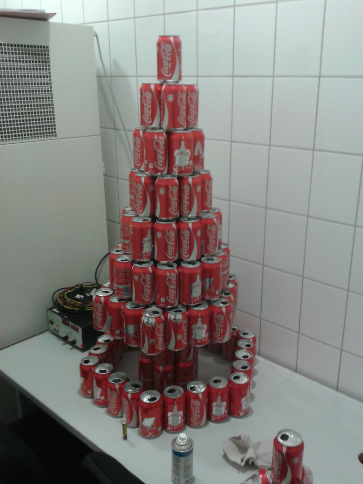 Oh look! A soda can Christmas tree