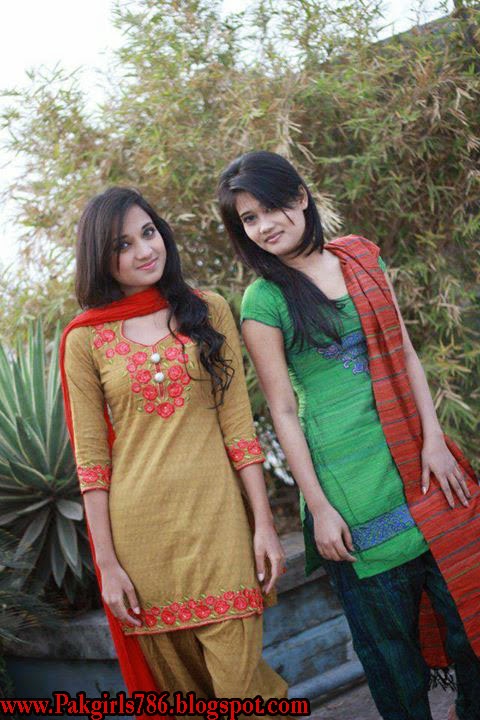 Khubsoorat Larkiyoon Ki Tasveerin , Good Looking Pakistani Girls Pictures