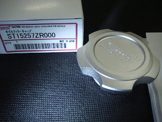 EzPerformance: Subaru STi engine oil and radiator cap
