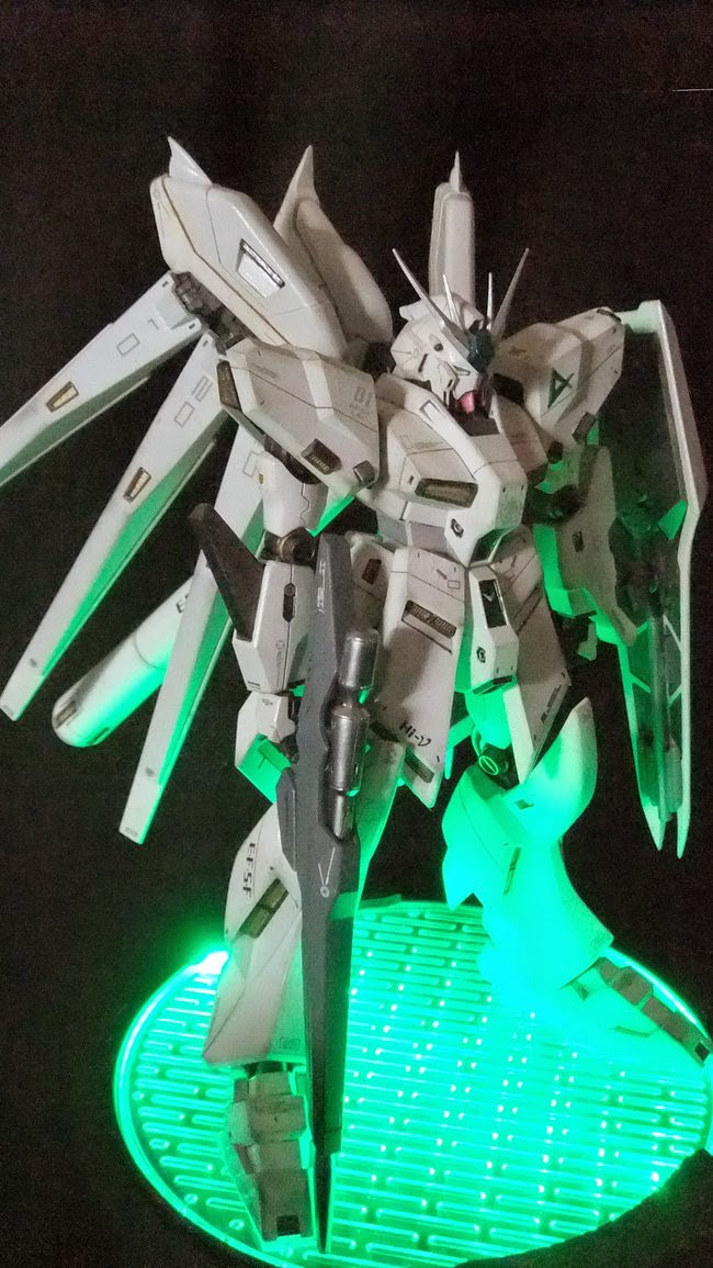 VOLKS 1/144 hi-nu Gundam Resin Kit - Painted Build