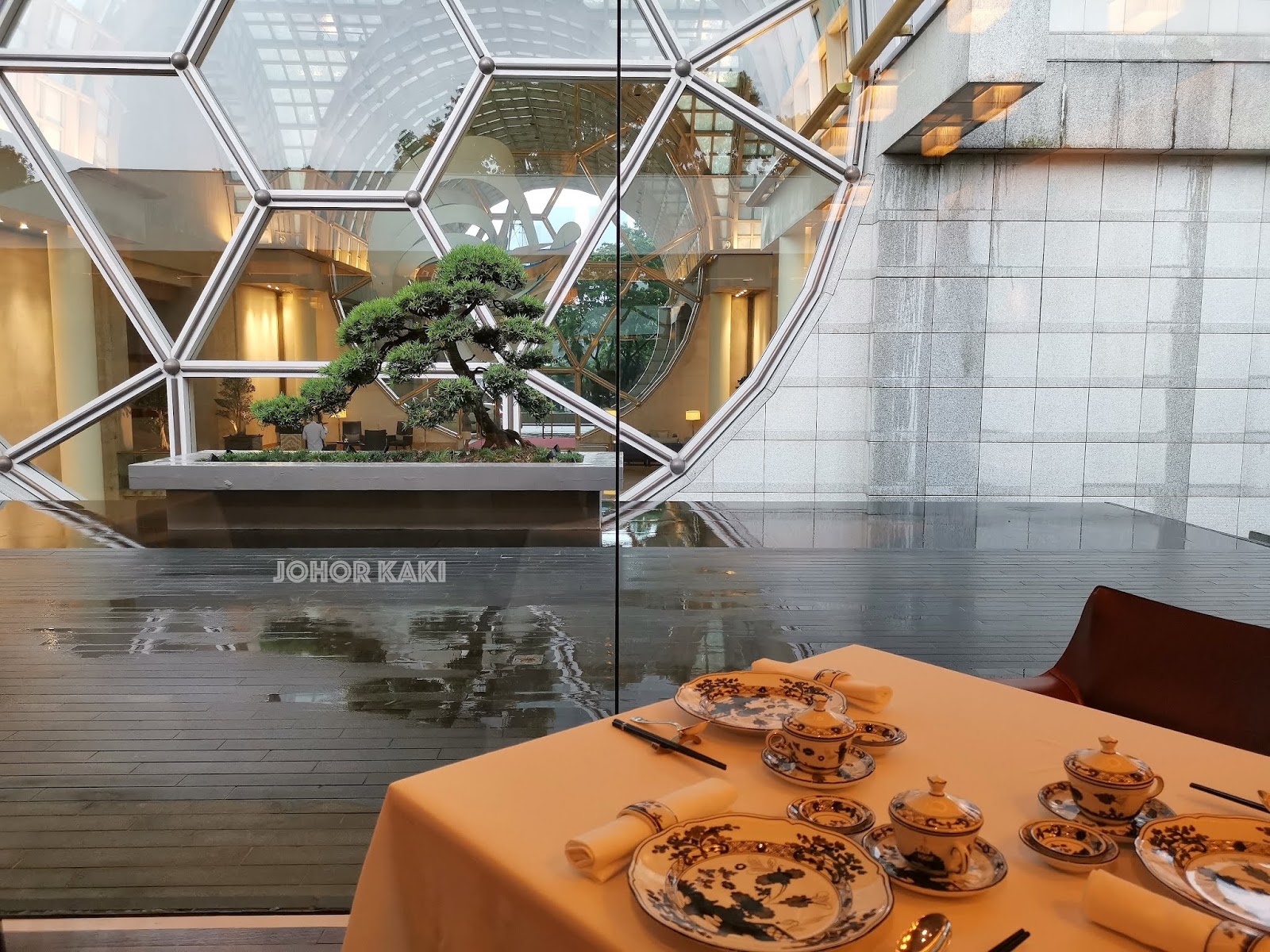 Delightful Contemporary Cantonese @ Summer Pavilion Restaurant in Ritz ...