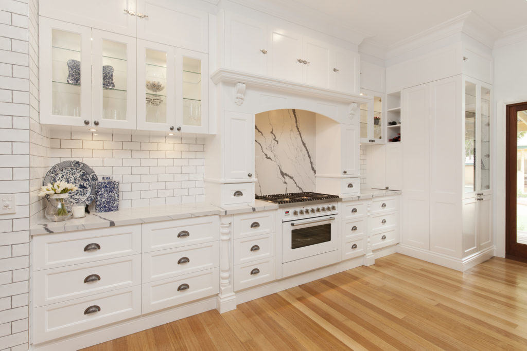 Feature Friday: a Hamptons Kitchen | Glamour Coastal Living