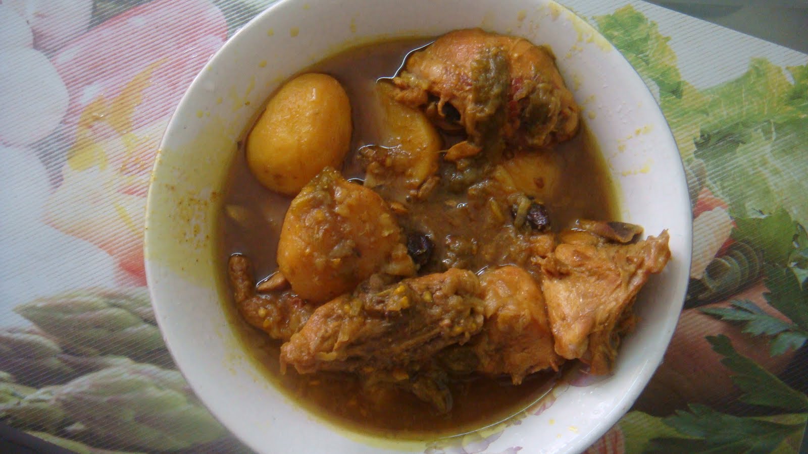 Amchi Bong Konnexion: Kancha Lonka Murgi - Green Chilli Chicken