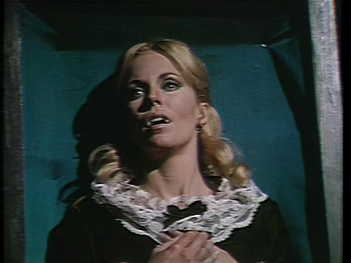 Shadows on the Wall: An Online Dark Shadows Fanzine: Angelique the Vampire