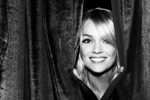 Tras el objetivo parisien: Russell James