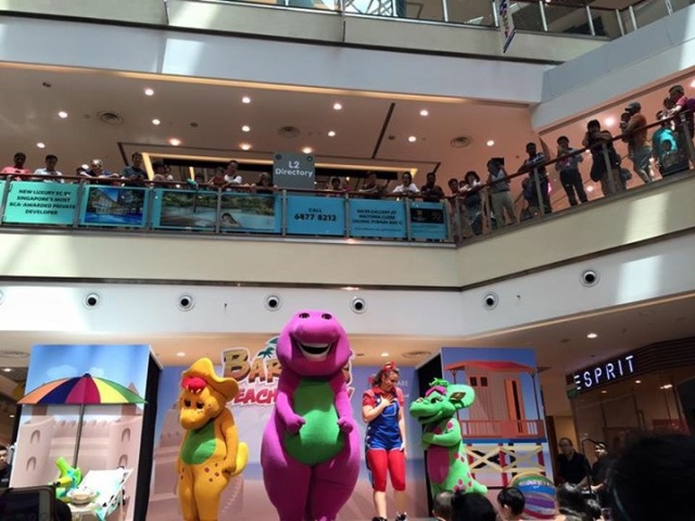Barney's Beach Party at City Square Mall