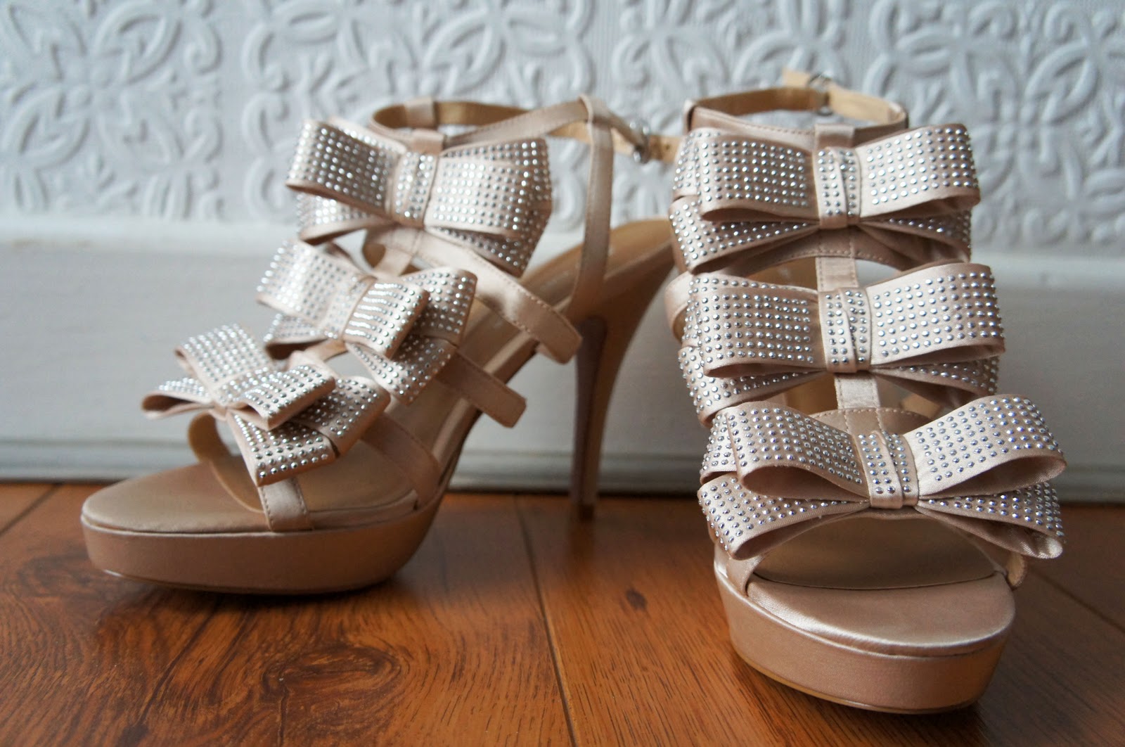 S T Y L E D E C O R U M Luxe For Less Marni Suede Platforms Vs Kg Isabella