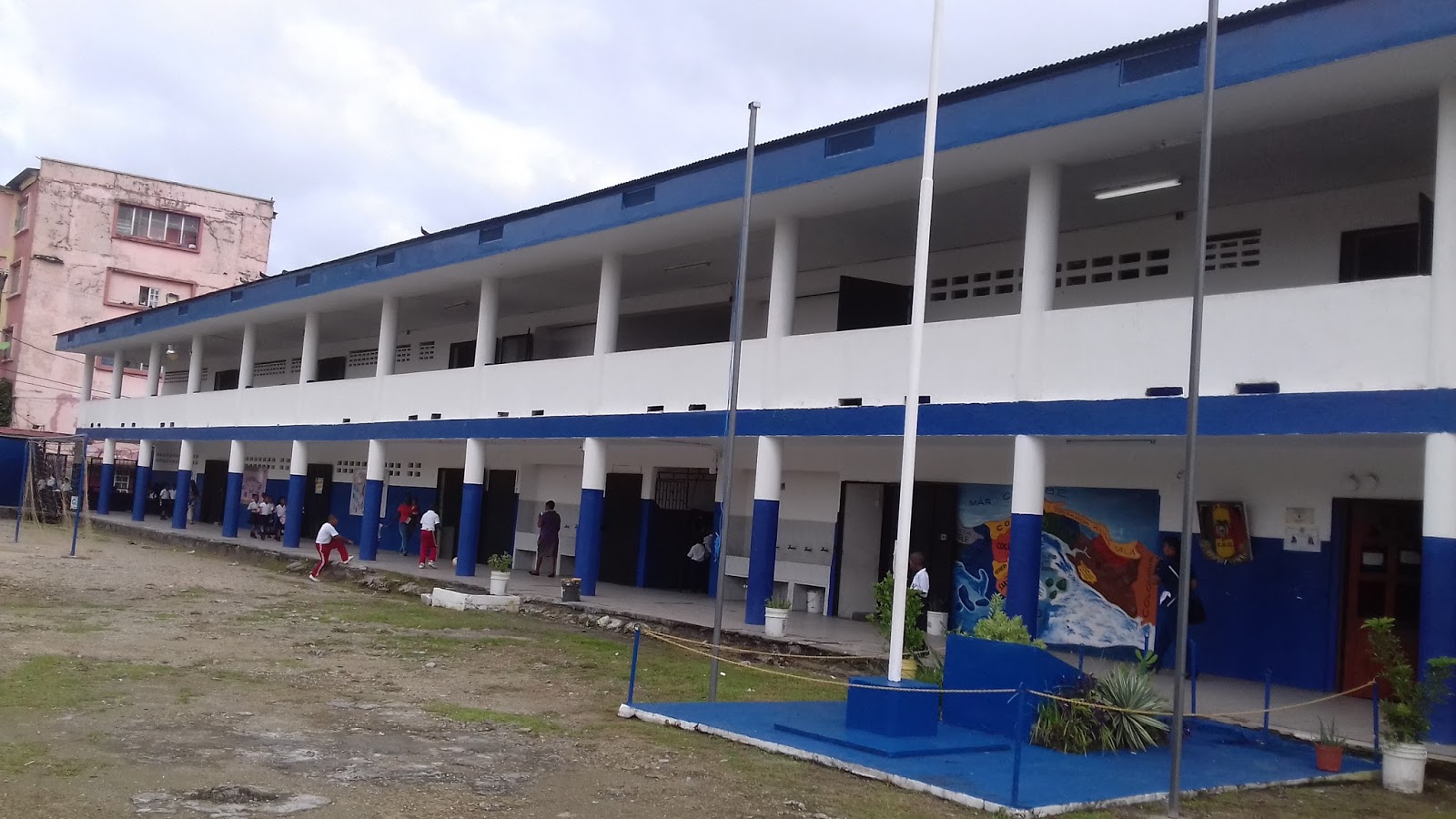 ESCUELA REPÚBLICA DE BOLIVIA