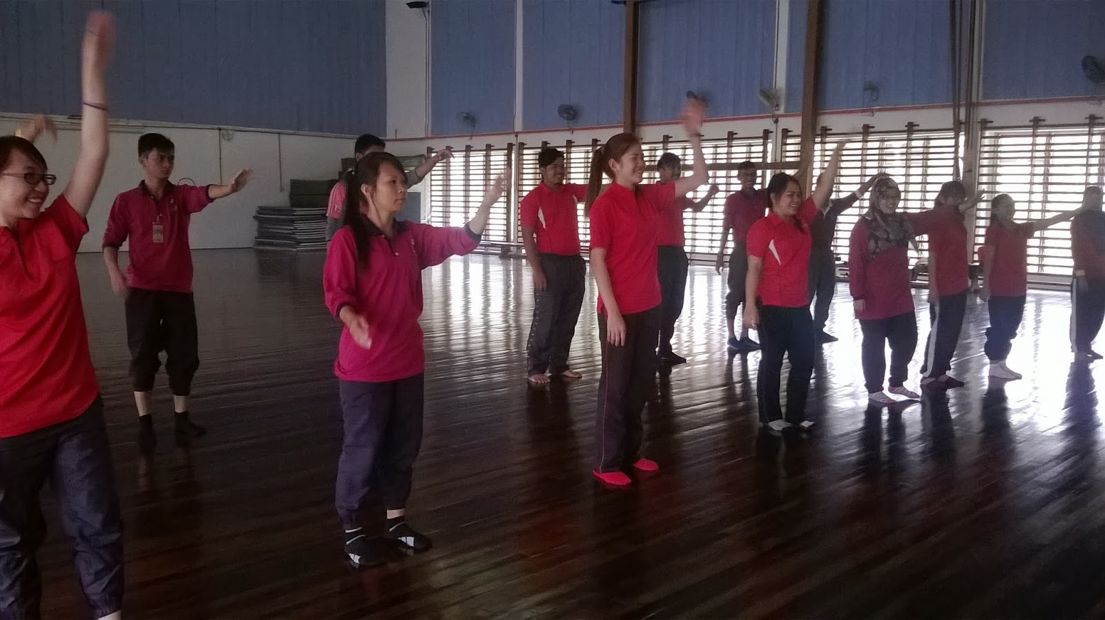 Dunia Pendidikan Khas: TERAPI PERGERAKAN KREATIF