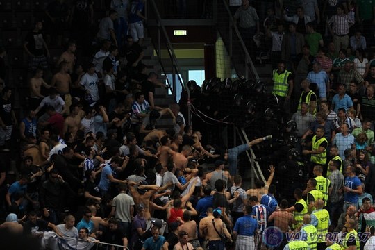 .::Sportlich-Elegant::. - Photo-Video-MatchReports | Ultras, Tifo ...