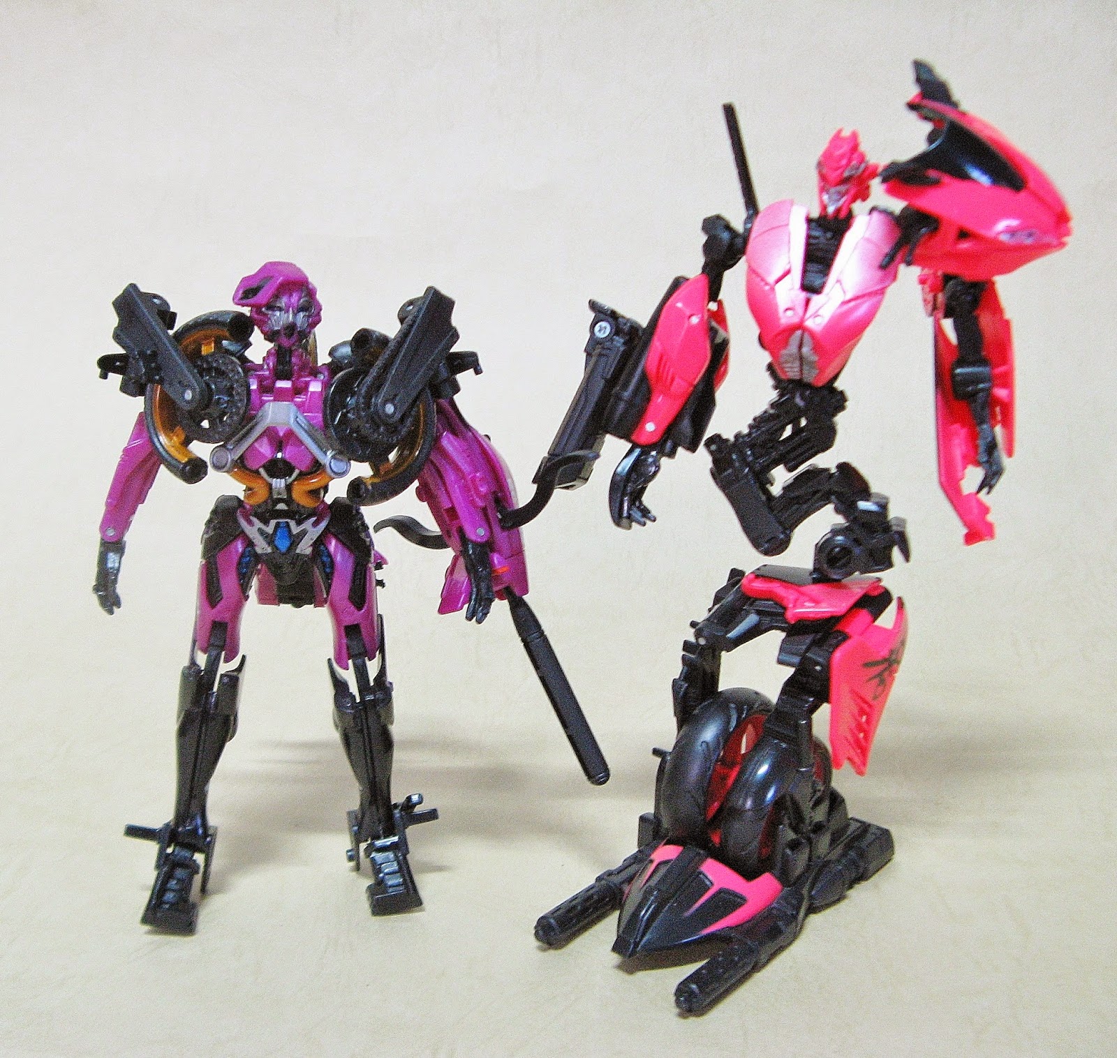 Transformers:Revenge of the Fallen Deluxe class ARCEE變形金剛狂派再起豪華級雅茜