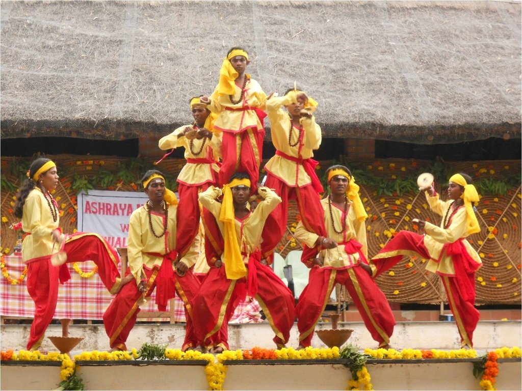 ಕನ್ನಡ ದೀವಿಗೆ: ಜನಪದ ಕಲೆಗಳ ವೈಭವ (ಗದ್ಯ-9)