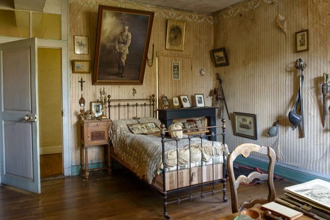 SOUVENEZ-VOUS 44: LA CHAMBRE D'UN OFFICIER FRANCAIS INTOUCHEE DEPUIS SA ...