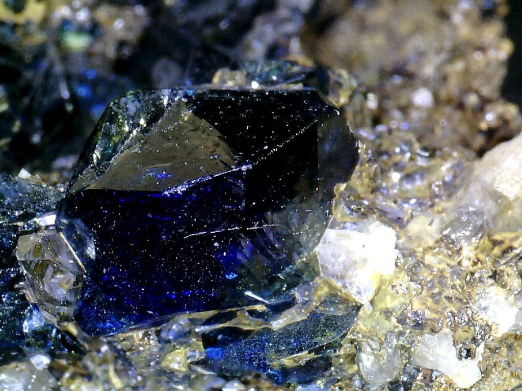 CSMS GEOLOGY POST: LAZULITE: TUCSON GEM SHOW: MAIN SHOW