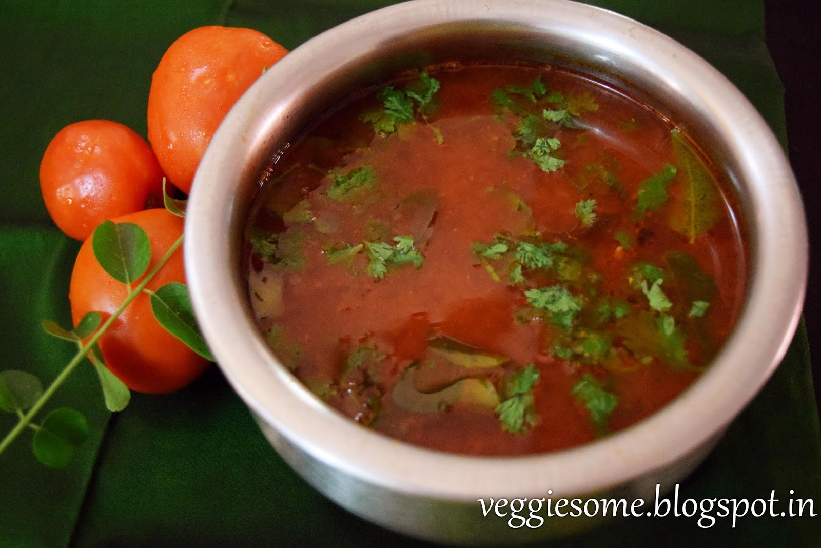 Veggiesome: Tomato Garlic Rasam