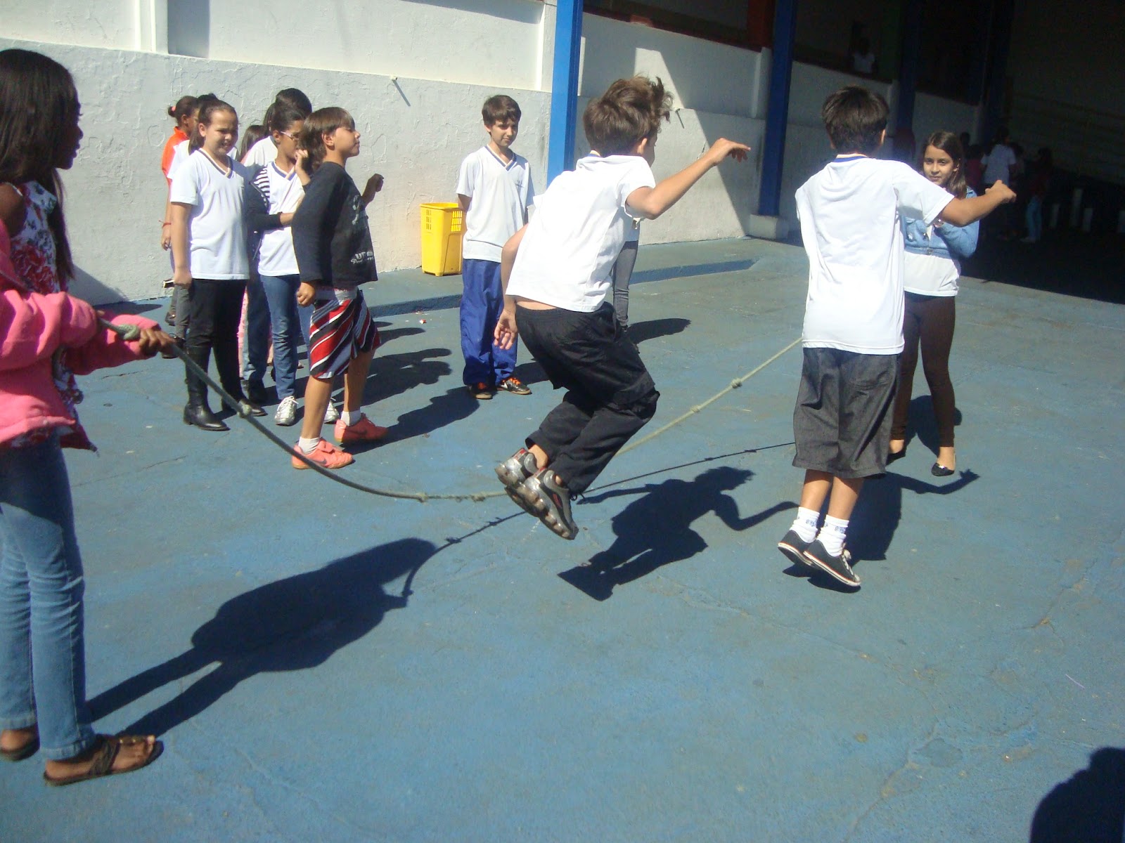 E.E.GERALDO STARLING SOARES: RECREIO DIVERTIDO NO STARLING