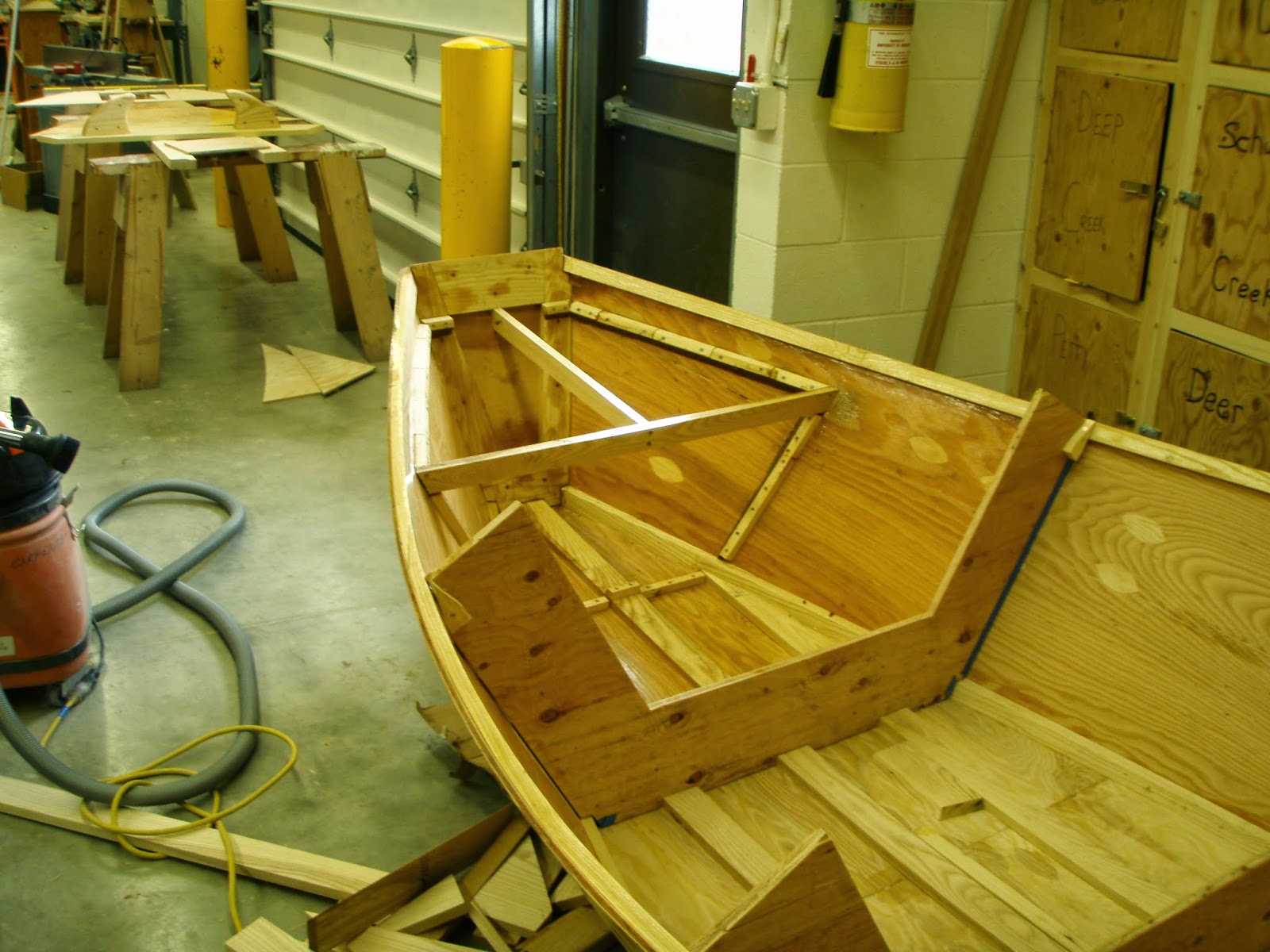 The Red Boat Mark Chronicles : How to Build a Wooden Drift Boat