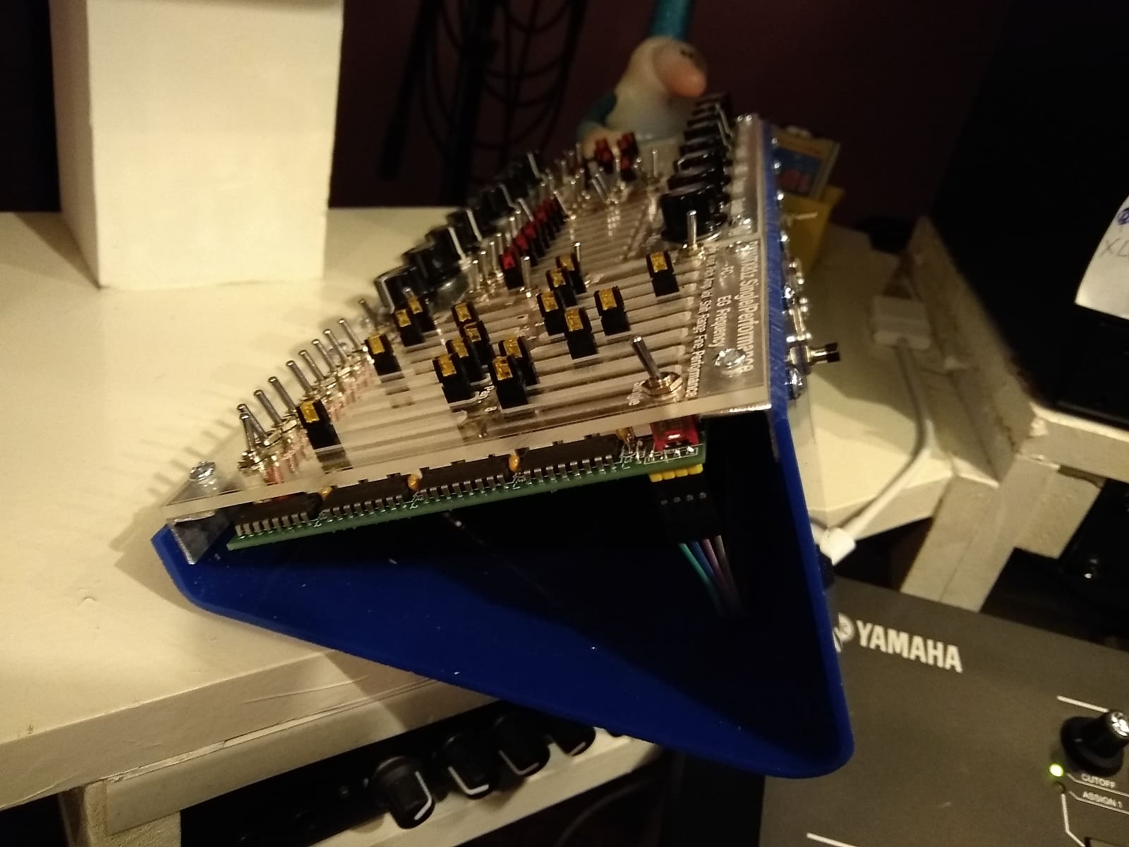 MATRIXSYNTH: SynthArk 4OP Synth Controller for TX81Z / DX11