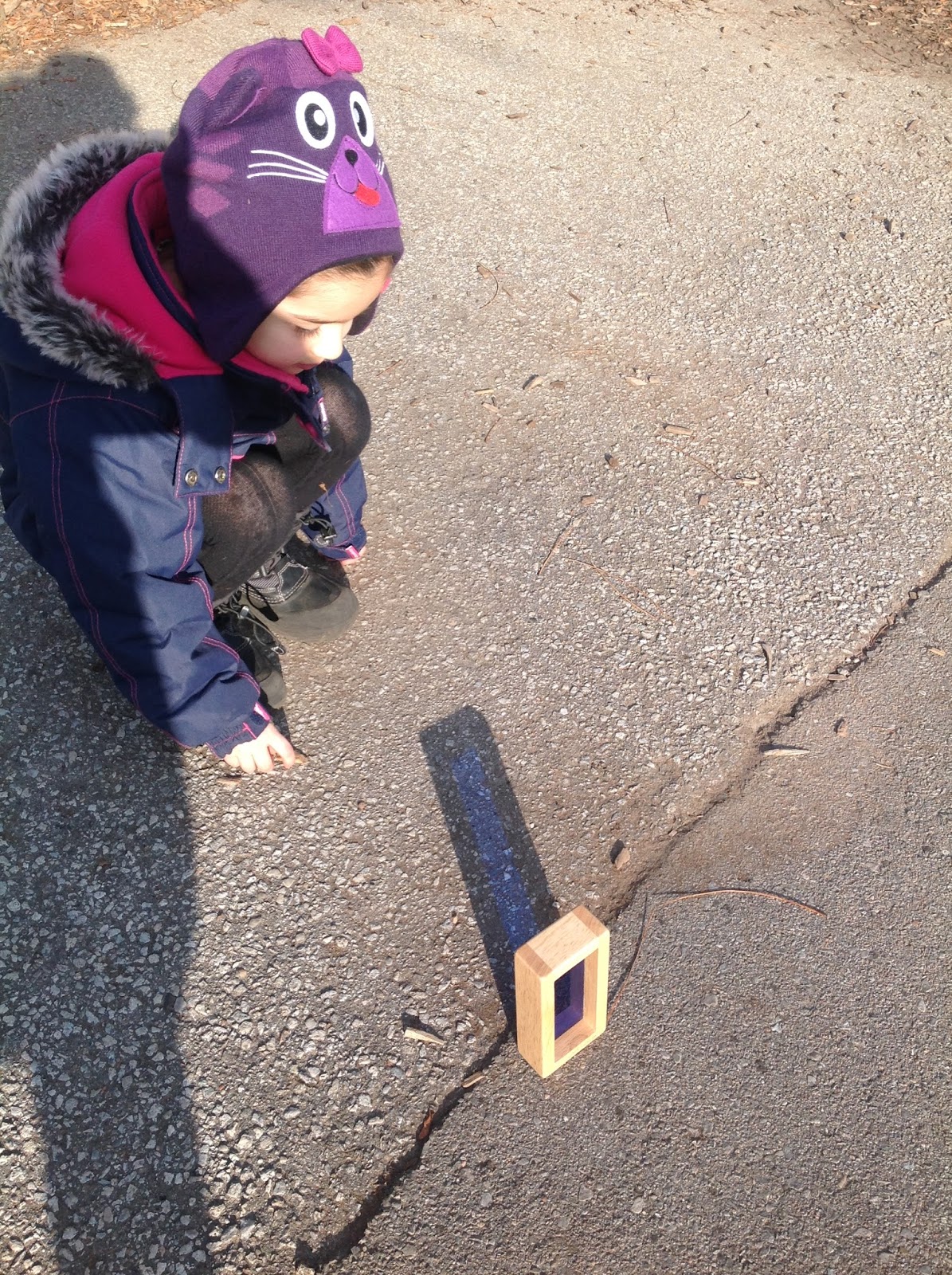 Wonders in Kindergarten: "The shadows are dancing!" Exploring Light and ...