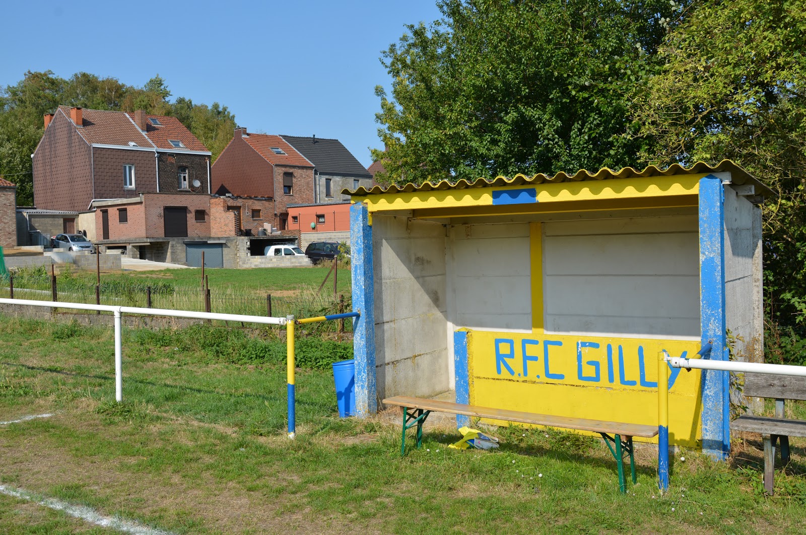 Extreme Football Tourism: BELGIUM: RFC Gilly (1948-2021) / Carolo ...