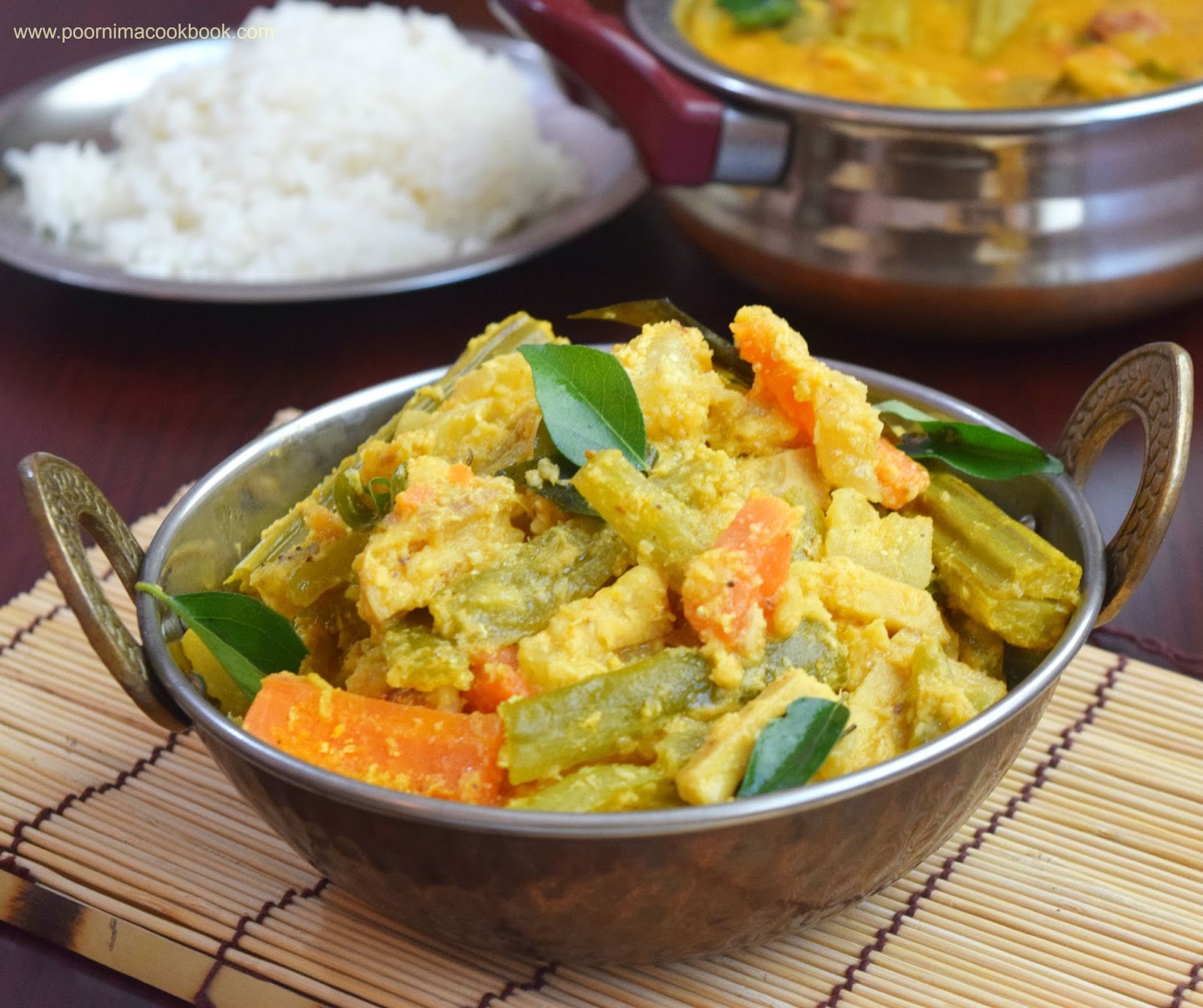 Poornima's Cook Book: Aviyal - Kerala Style