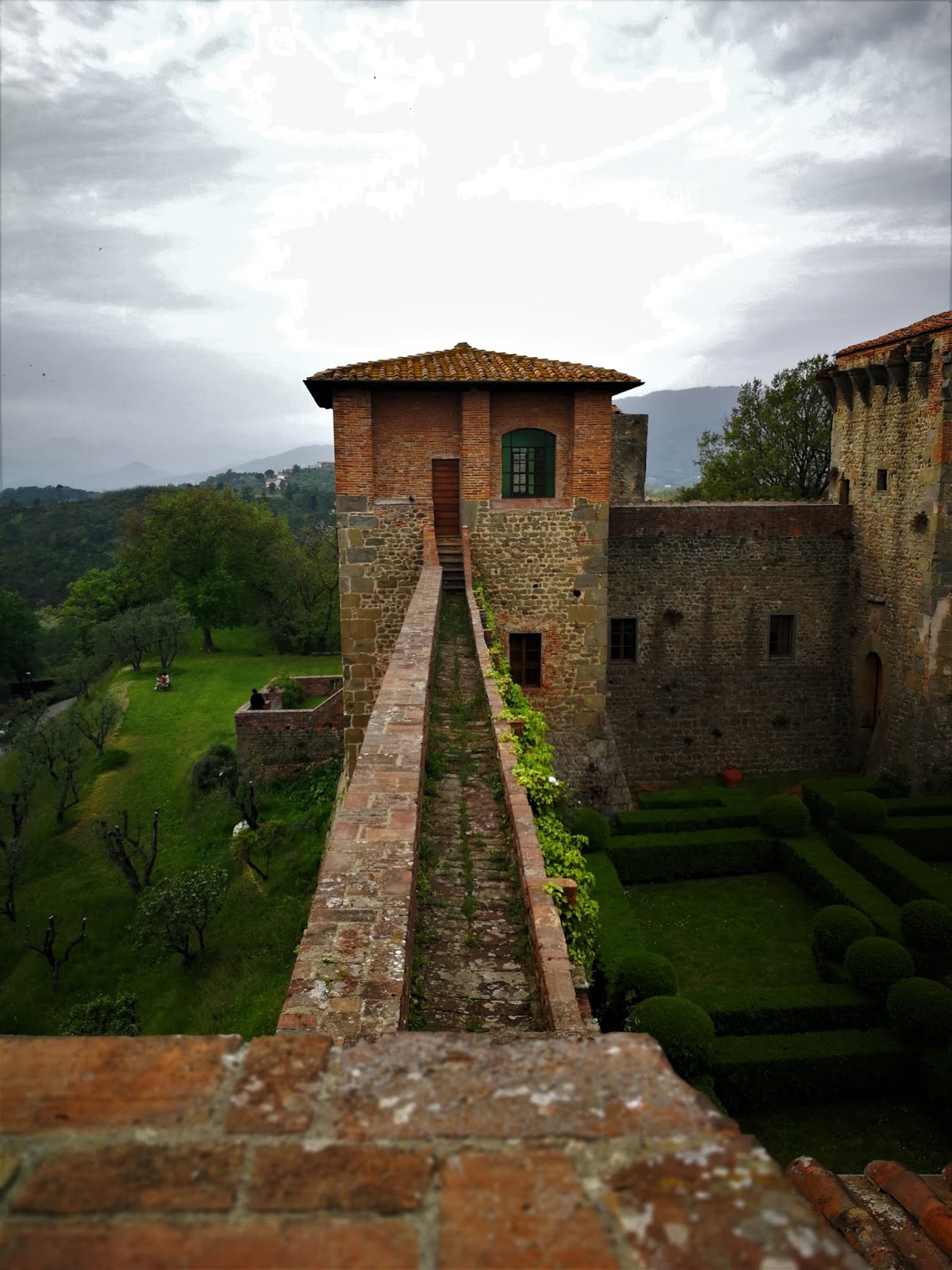 Alla scoperta della Fortezza di MONTECARLO (di Lucca).