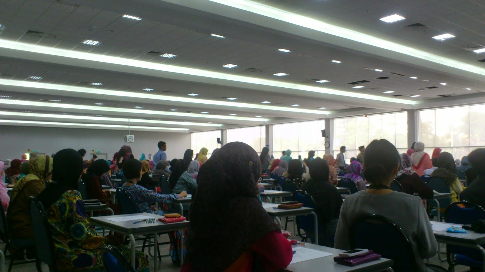 Pusat Asasi Sains Universiti Malaya: Jadual and Laju