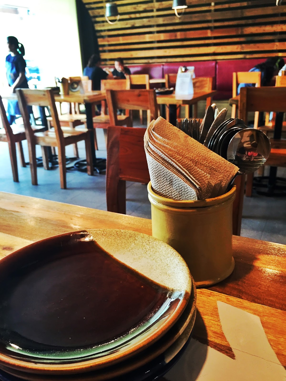 What Mary Loves: First Bite: Backyard Kitchen+Brew