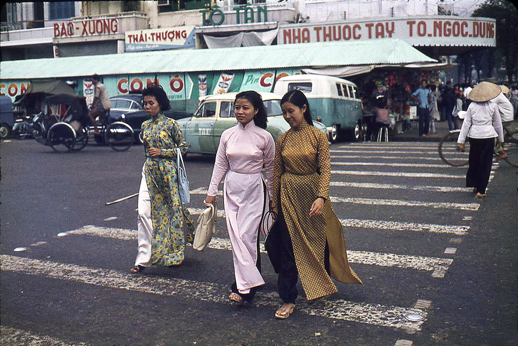 The Moggys Mekong Madness: Photos of Old Saigon