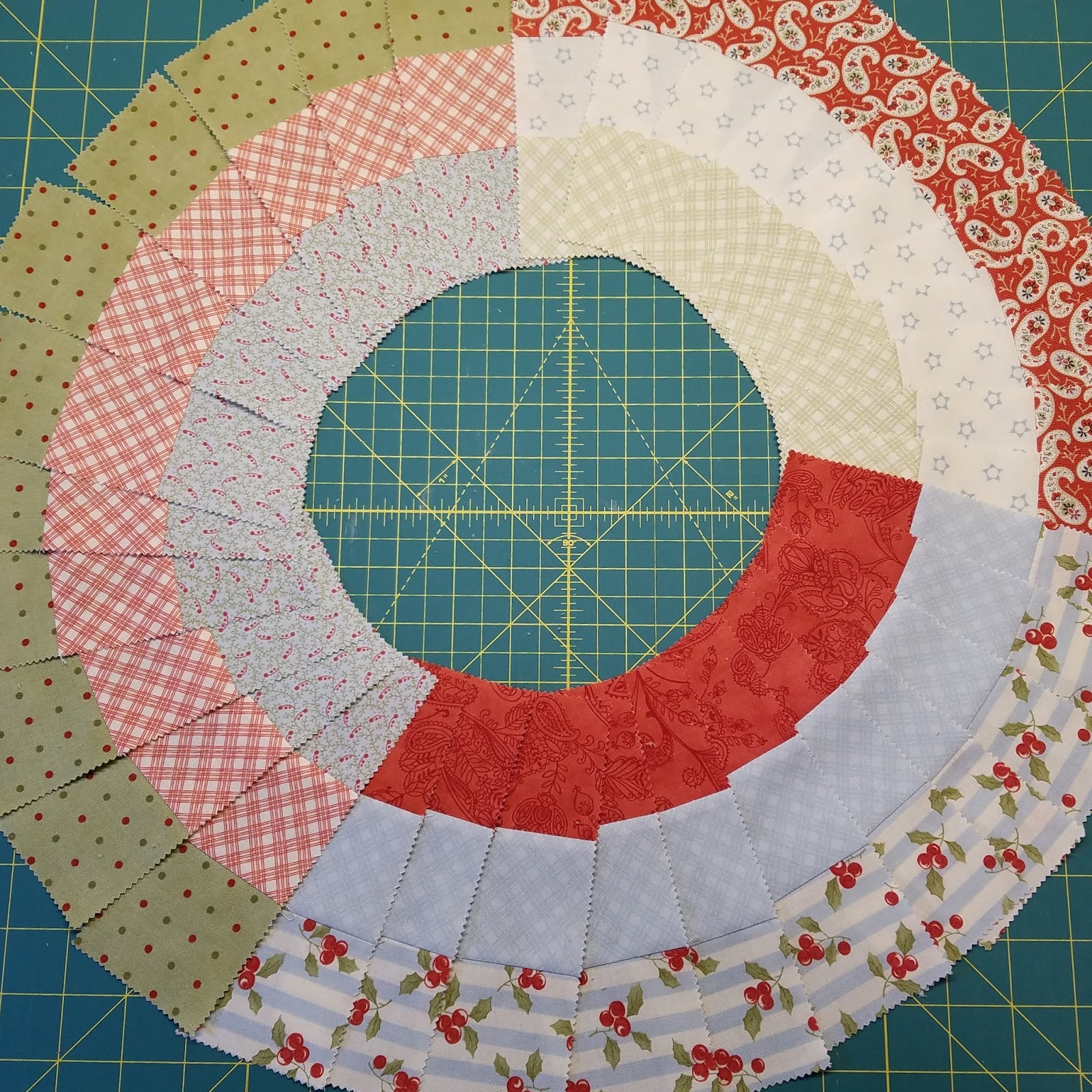 Meadowbrook : Mini Charm Chocolate Quilt Sew Along