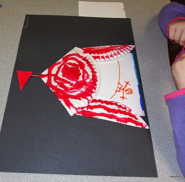 Tippytoe Crafts: Moving Circus Craft